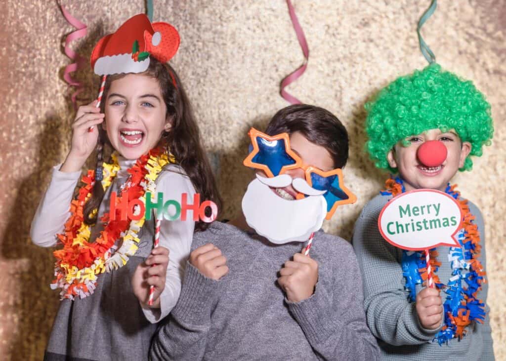 How to Throw a Fabulous Kids Christmas Party (and not lose your mind!)