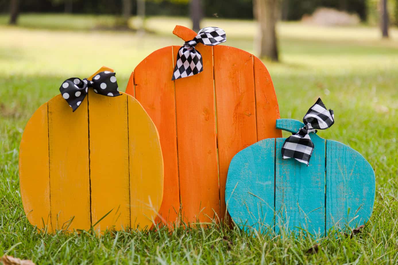 15 DIY Fall Front Porch Decor Ideas | Create and Find